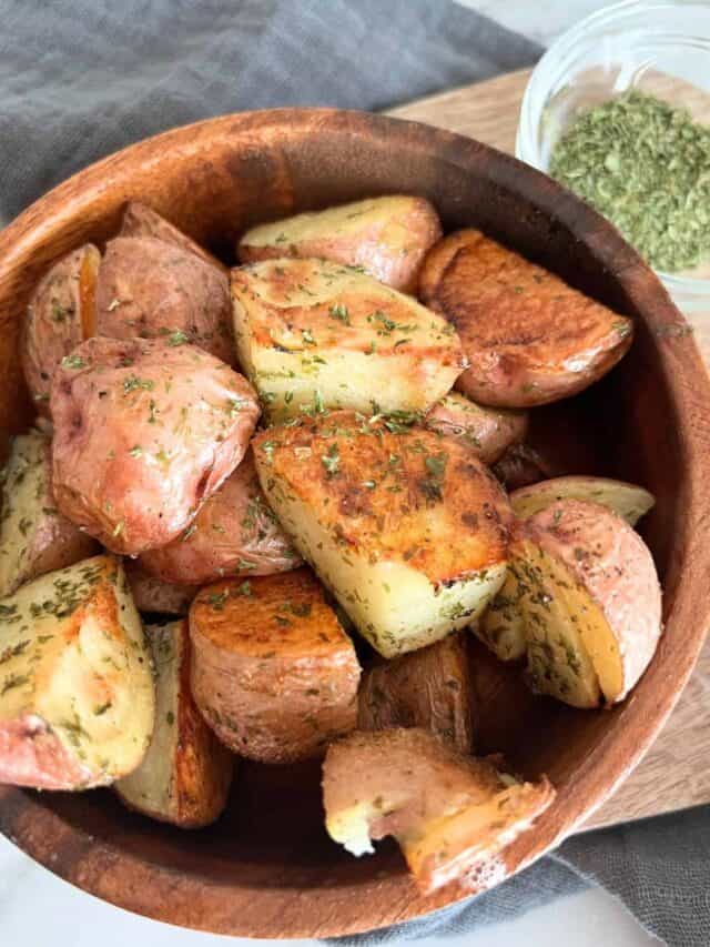 Garlic Roasted Potatoes - Recipe Diaries