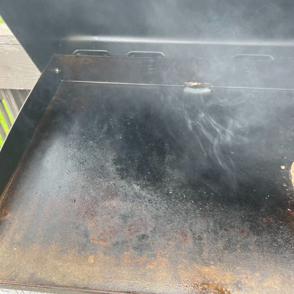 How to Clean a Blackstone Griddle (with Rust) - Recipe Diaries