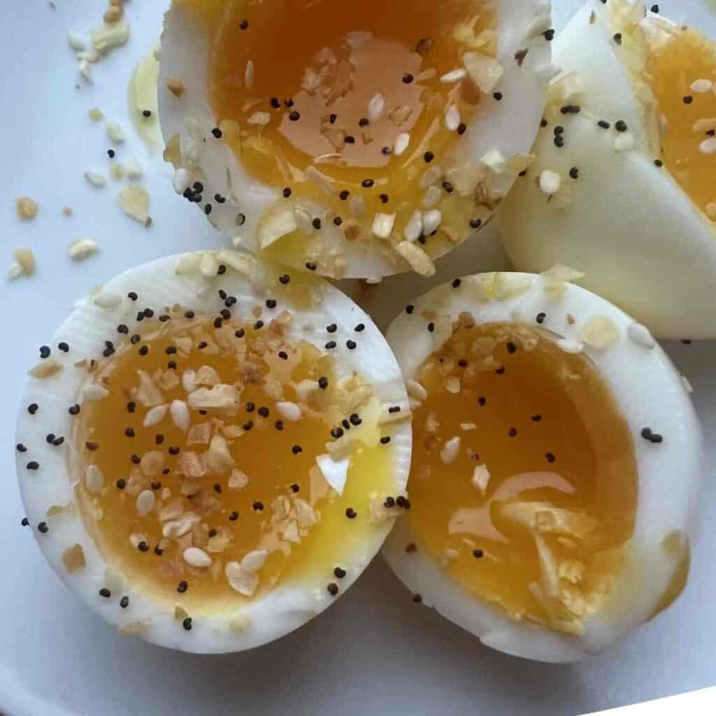 Jammy Eggs (Perfect 7-Minute Jammy Eggs Recipe) - Recipe Diaries