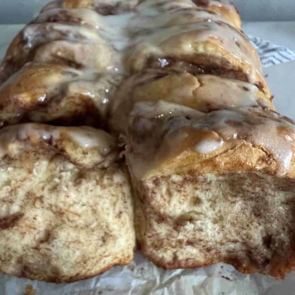 Viral Cinnamon Roll Loaf (Pillsbury Cinnamon Rolls) - Recipe Diaries