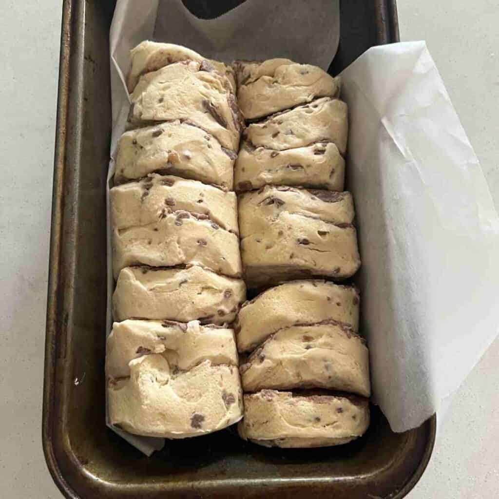 Viral Cinnamon Roll Loaf (Pillsbury Cinnamon Rolls) - Recipe Diaries