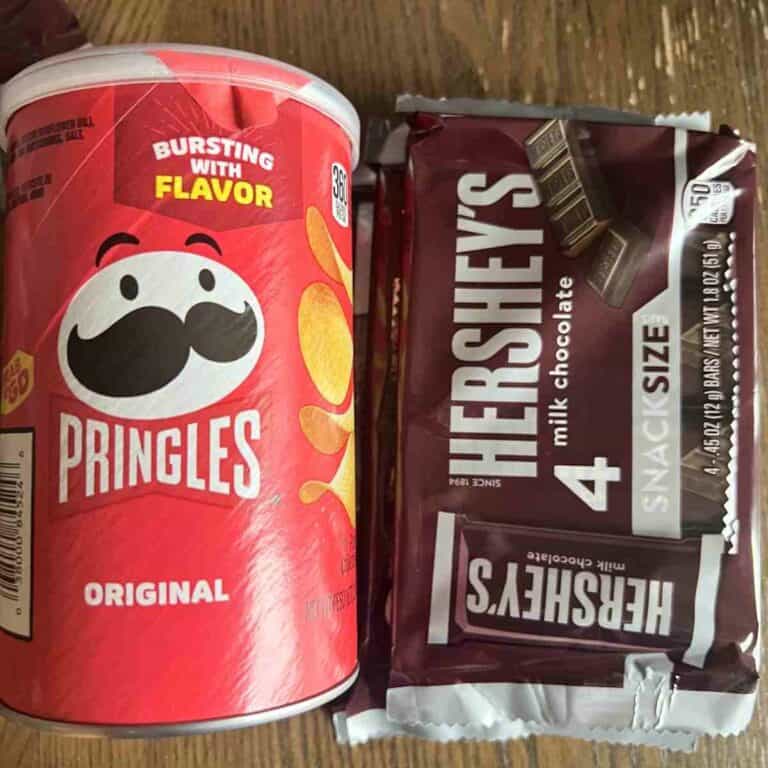 (Viral Tiktok) Chocolate Pringles Trend - Recipe Diaries